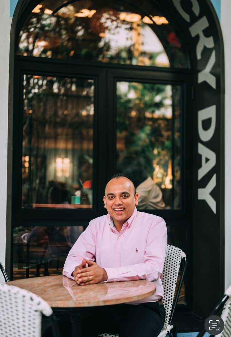 Raising the Bar: Craft Cocktails, Sustainability, and Entertainment Shaping Pubs - Kitchen Herald